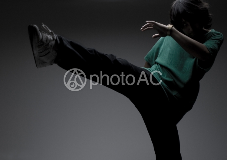 キック - No: 1732860｜写真素材なら「写真AC」無料（フリー）ダウンロードOK