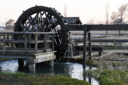 水車の写真素材｜写真素材なら「写真AC」無料（フリー）ダウンロードOK