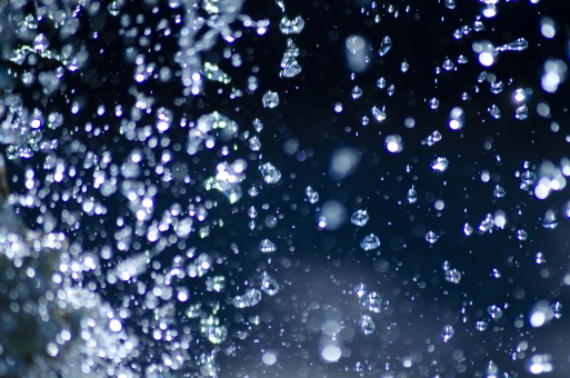 水しぶきの写真素材｜写真素材なら「写真AC」無料（フリー）ダウンロードOK